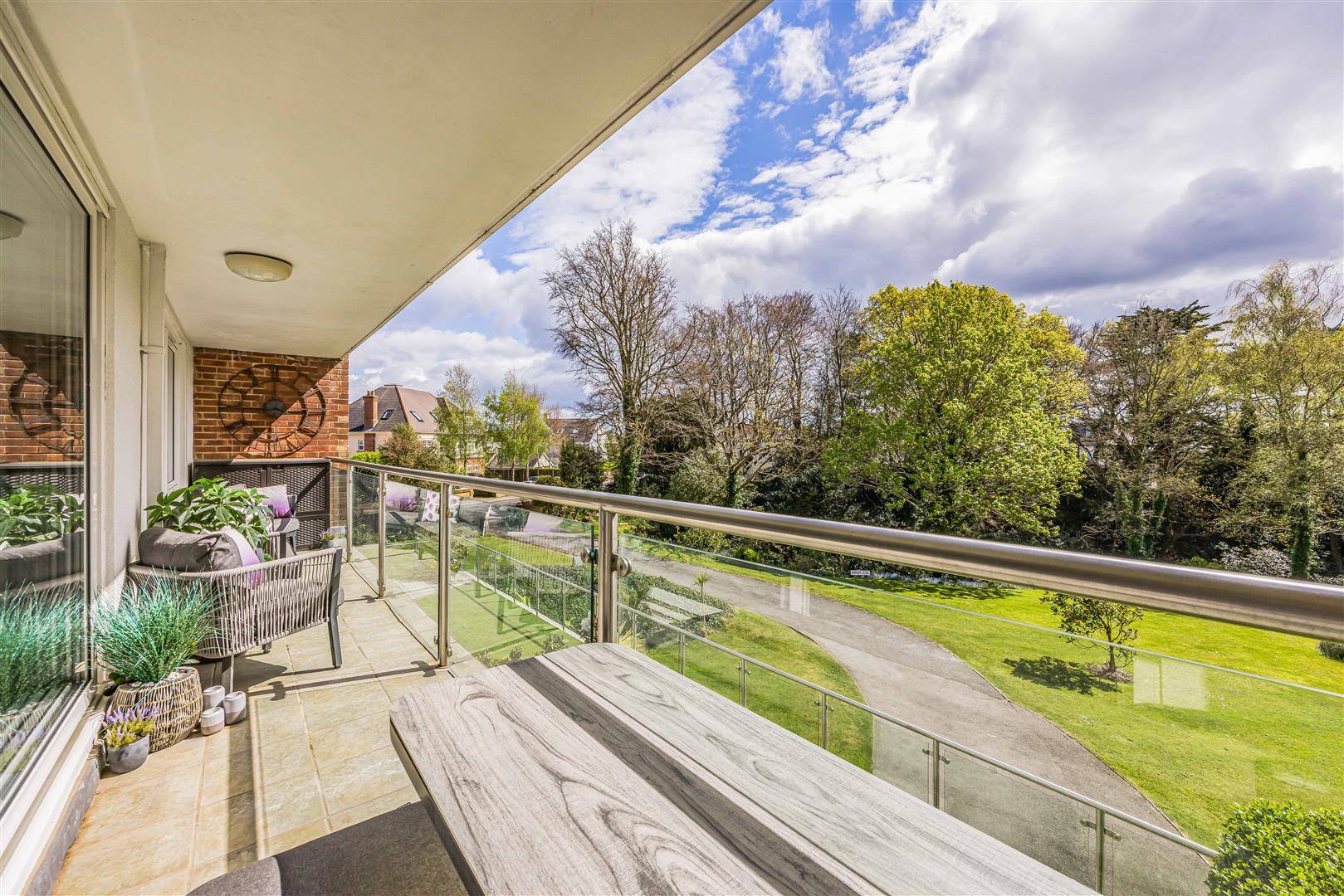 Sandbourne Road, Bournemouth - Saxe Coburg